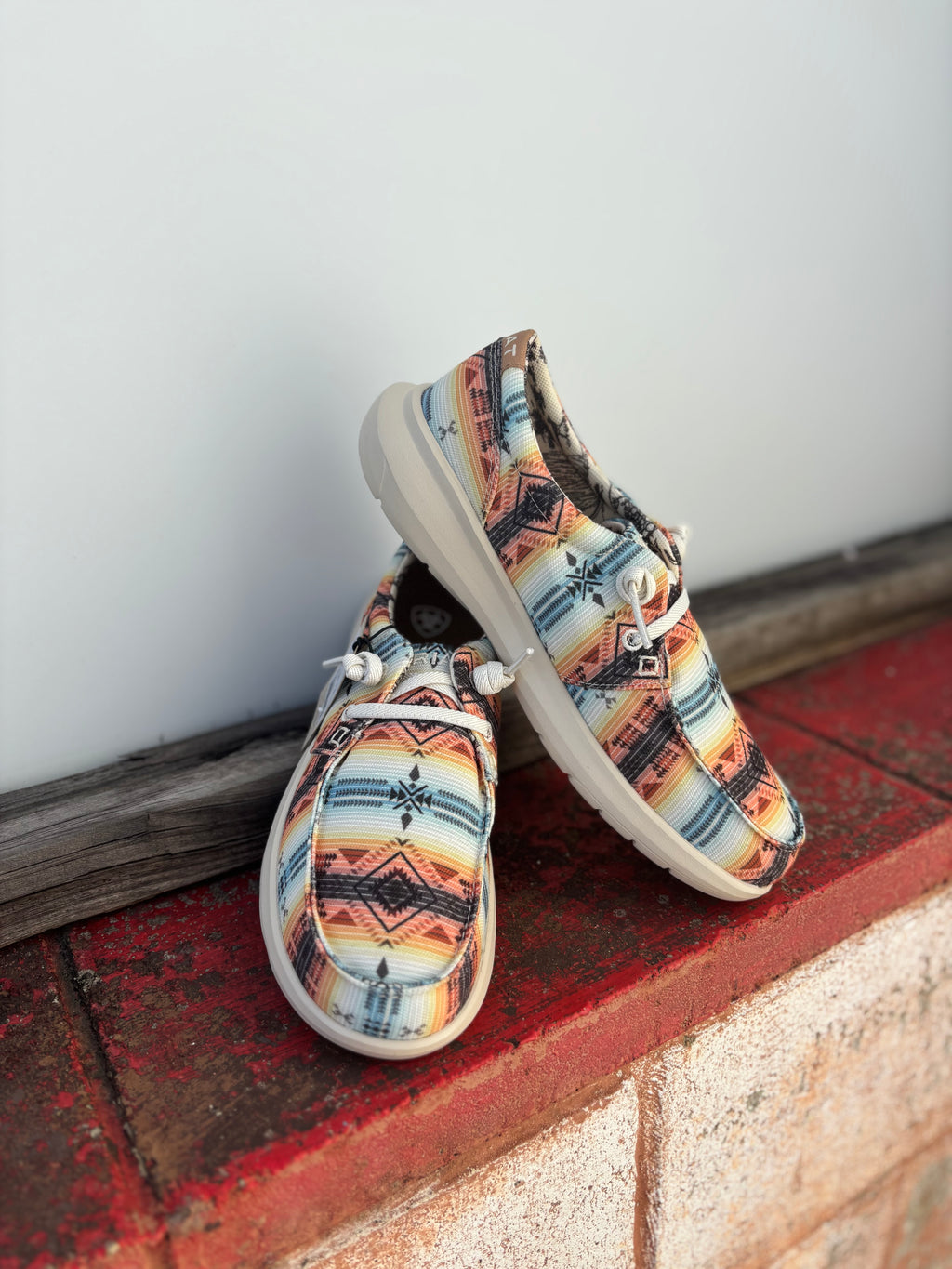 Ariat Ladies Hilo Shoes Sunset Southwestern – LittleBit Country