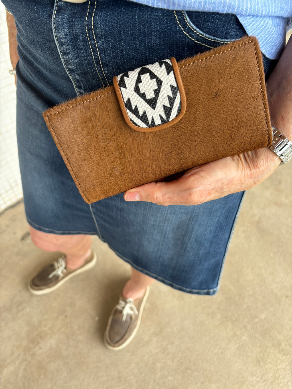 X4W2967WLT Wrangler Ellery Wallet Tan – LittleBit Country