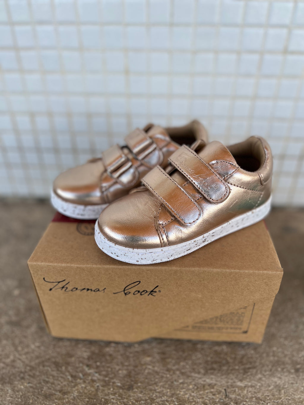 T3S58033 Thomas Cook Toddle Cygnus Velcro Shoe Metallic Pink ...